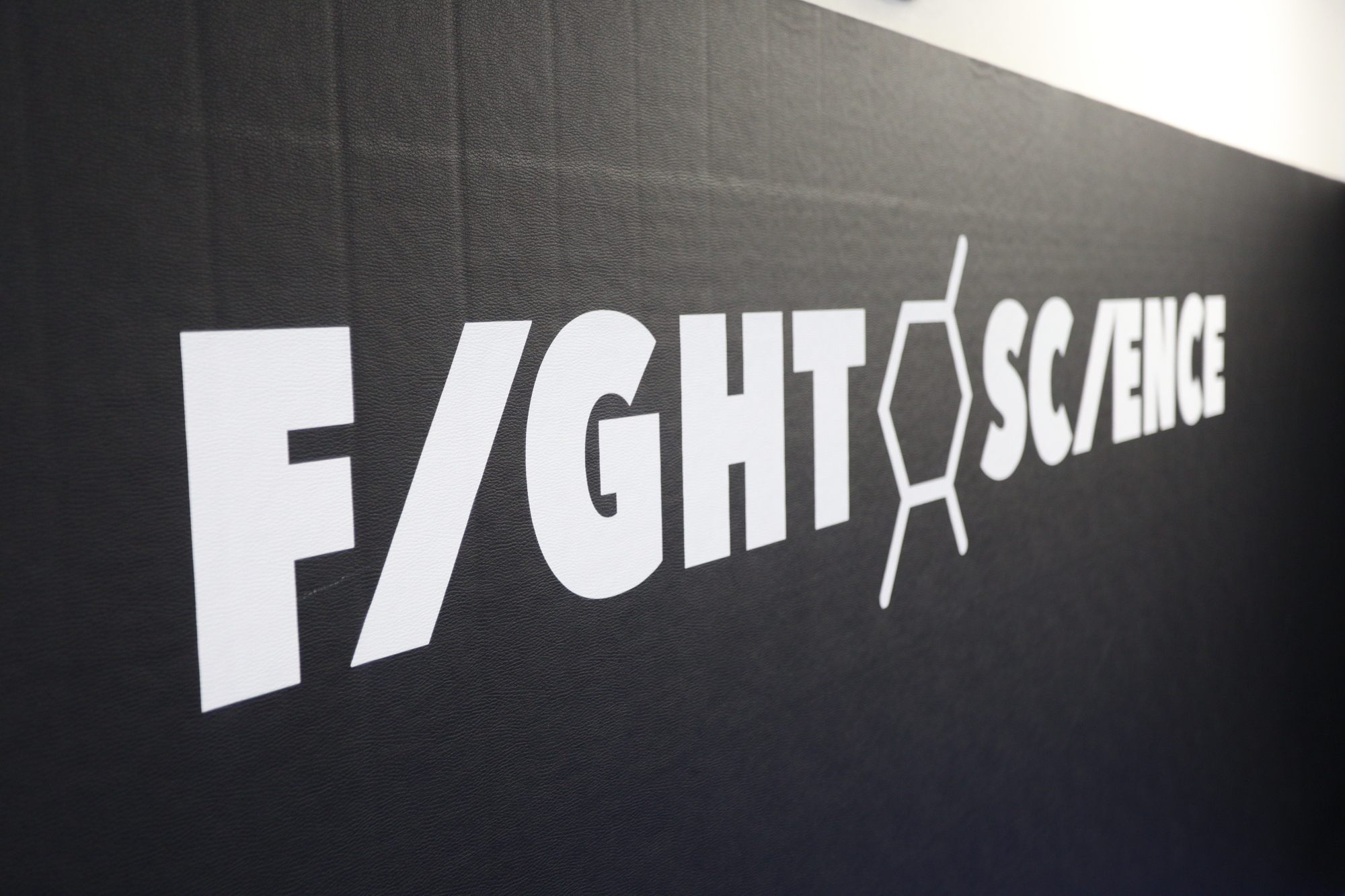 新インストラクターのご紹介 - FIGHT SCIENCE｜ファイトサイエンス